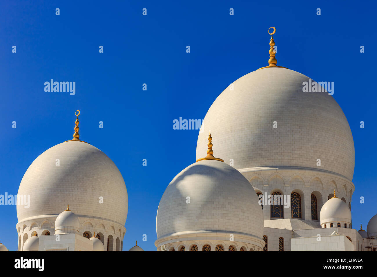Sheikh zayed grand mosque hi-res stock photography and images - Alamy