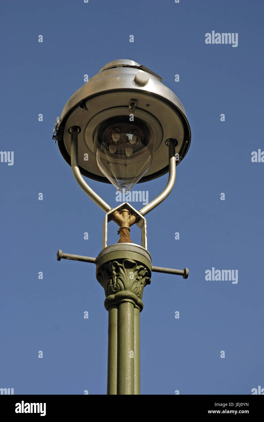 Gas latern hi-res stock photography and images - Alamy
