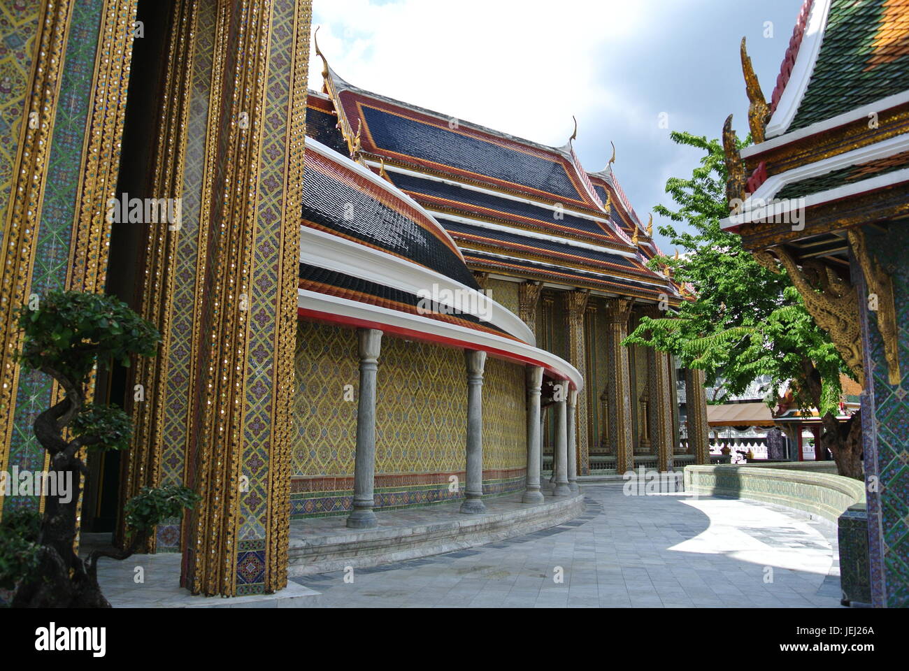 Wat Ratchabopit temple in Bangkok Stock Photo - Alamy