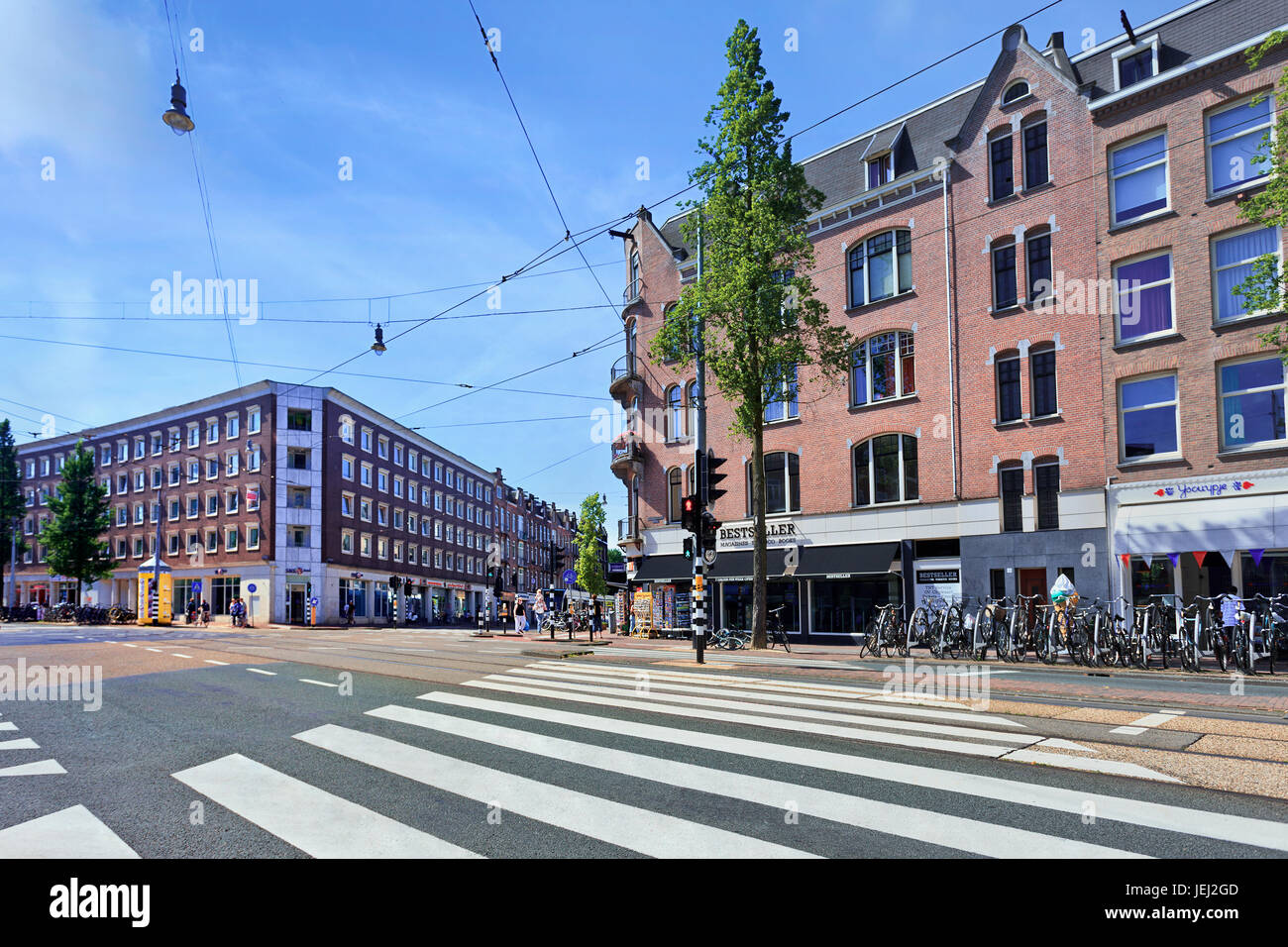 Dutch street crossing hi-res stock photography and images - Alamy