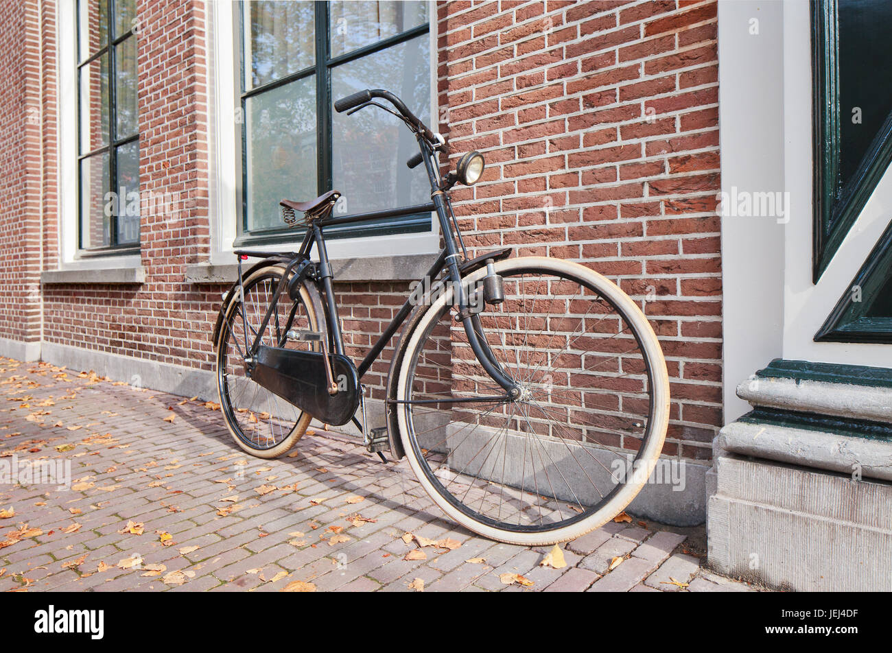 Old and classic dutch bicycle hi-res stock photography and images - Alamy