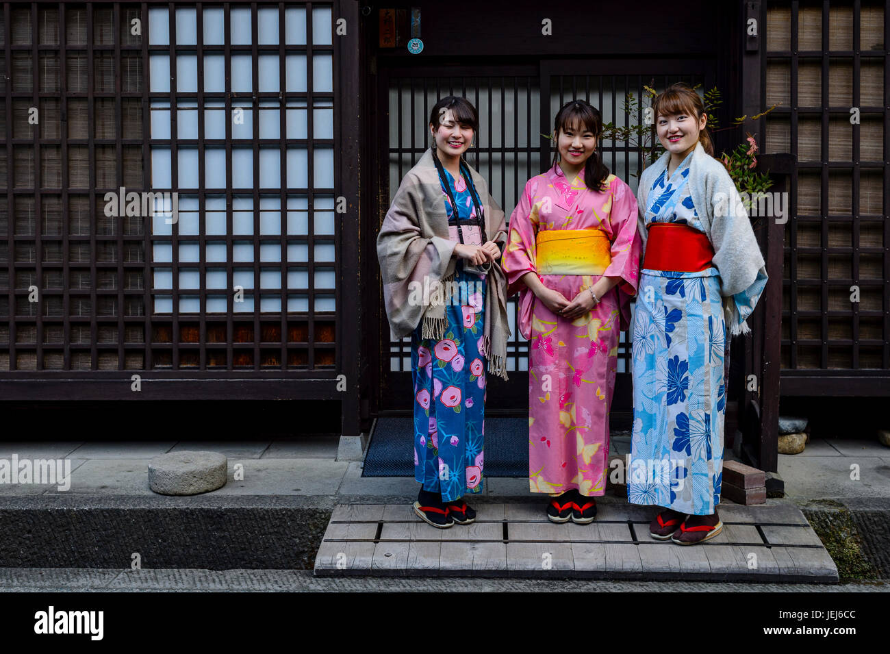 Japanese tourist wearing kimono hi-res stock photography and images - Alamy