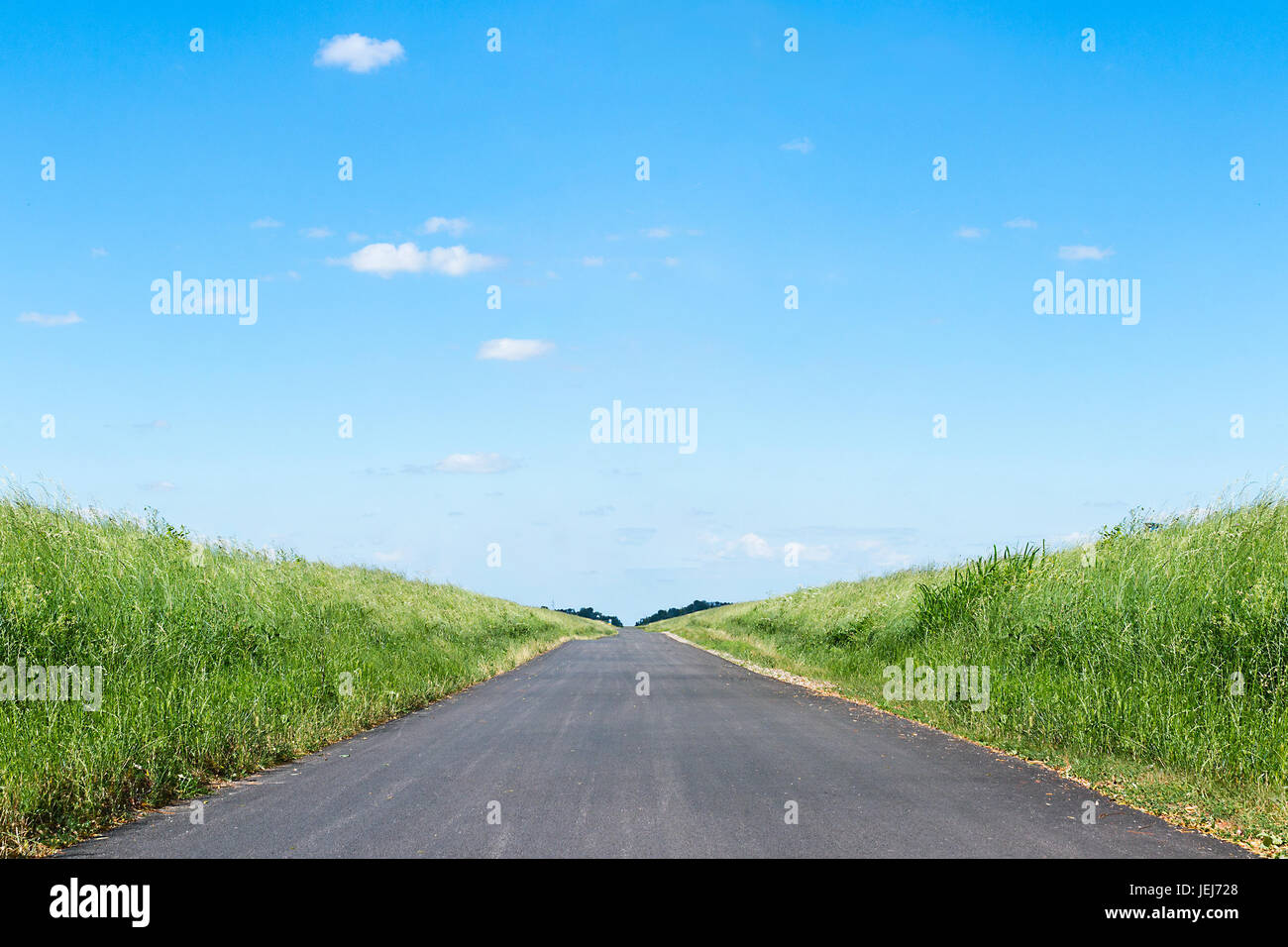 Empty asphalt route in hi-res stock photography and images - Alamy