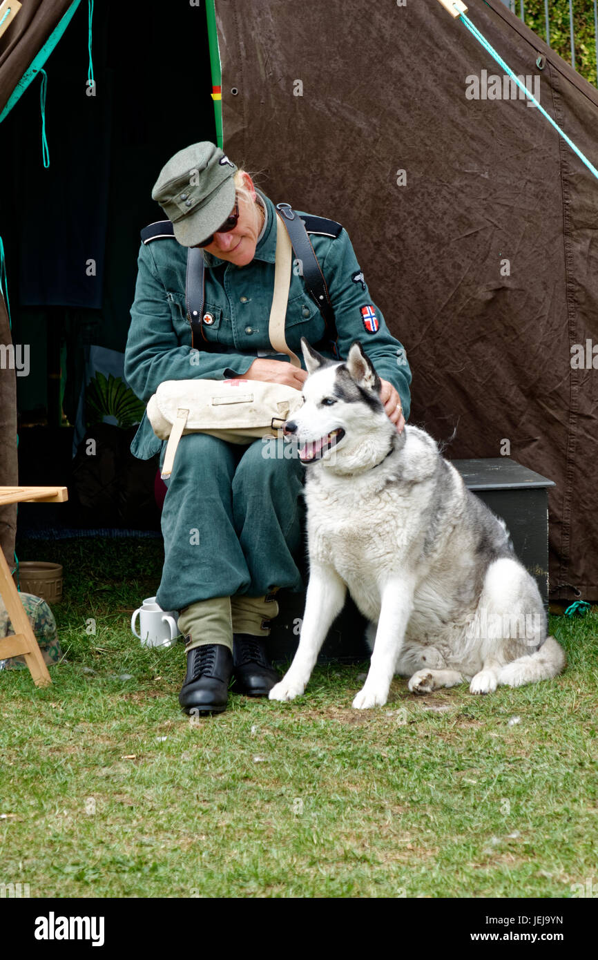 Ww2 medical orderly hi-res stock photography and images - Alamy