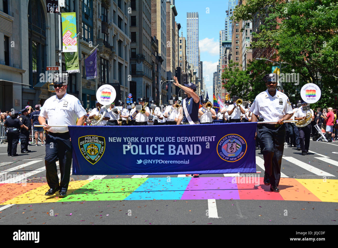 Nypd band hi-res stock photography and images - Alamy