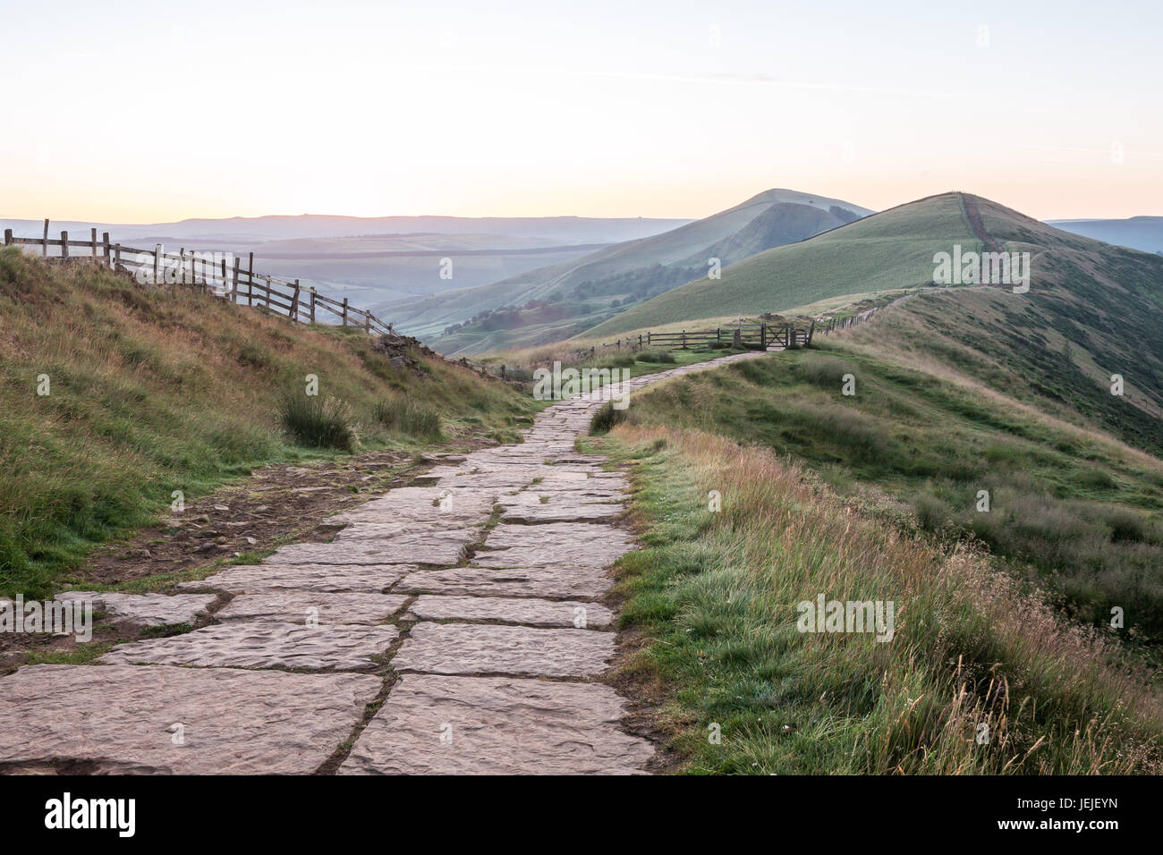 Mam Tor Ridge at Sunrise. Mam Tor, Castleton, Peak District National ...