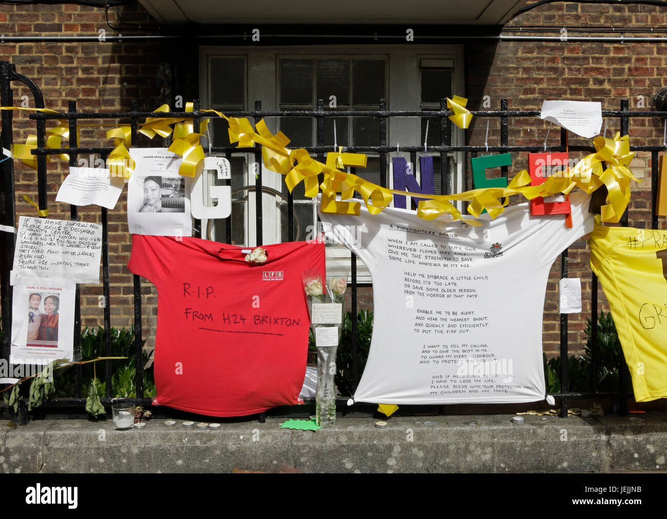 Grenfell tower block fire Stock Photo - Alamy
