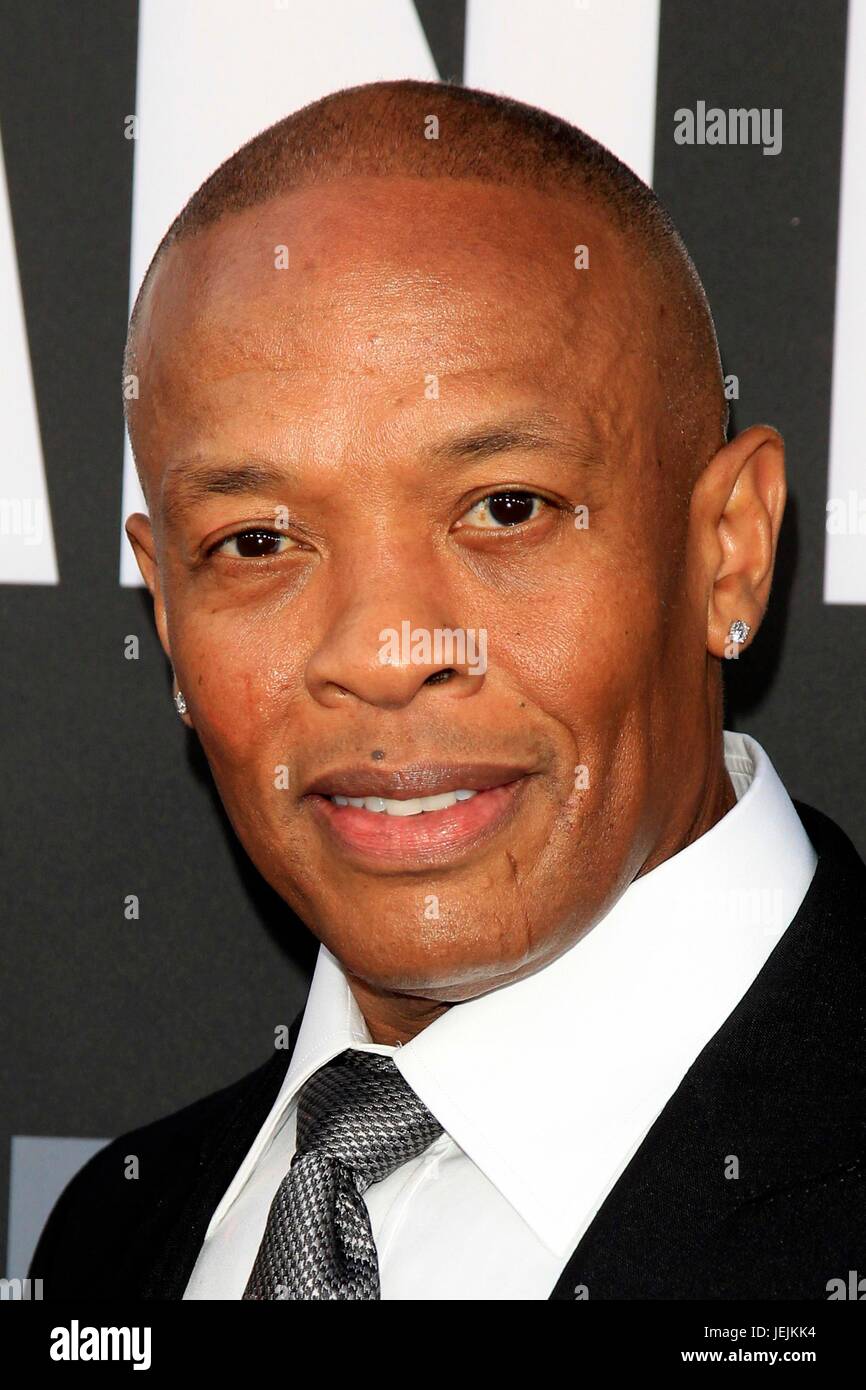 Dr Dre at arrivals for THE DEFIANT ONES Premiere, Paramount Theatre ...