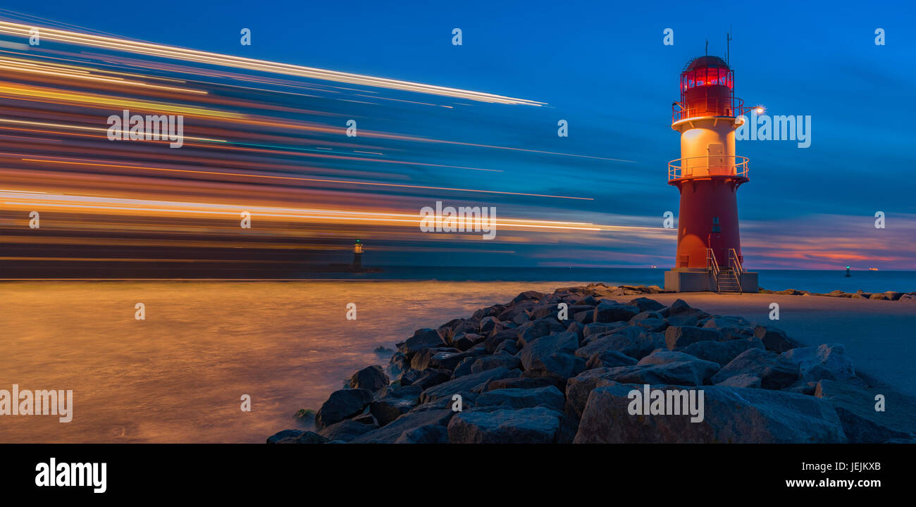 Old ship rot sea hi-res stock photography and images - Alamy