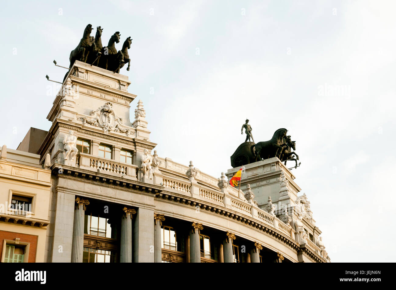 Statues madrid hi-res stock photography and images - Alamy