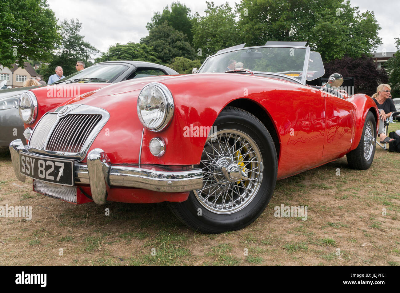 Vintage car festival london summer hi-res stock photography and images ...