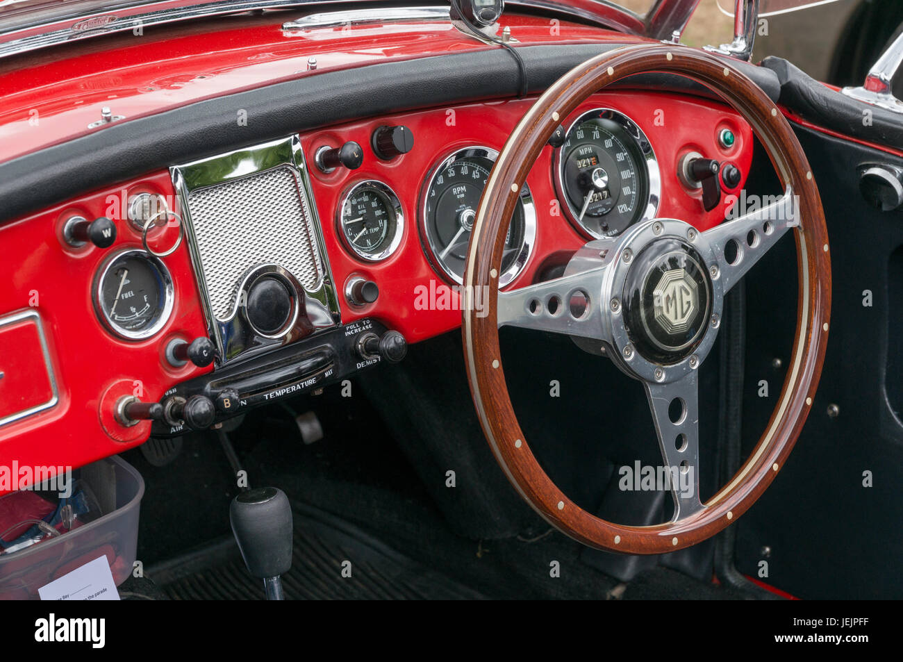 Croydon classic car show hi-res stock photography and images - Alamy