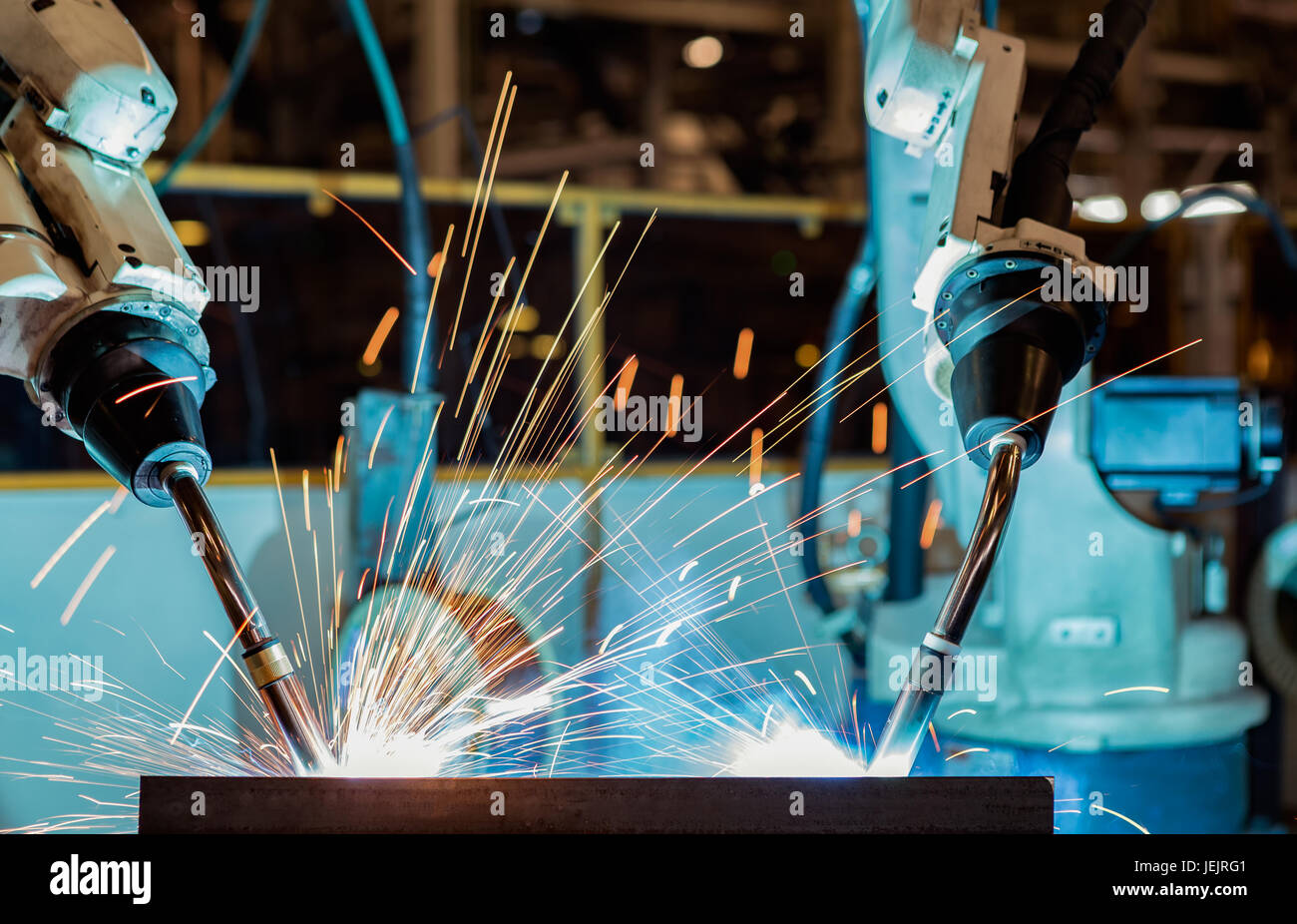 Industrial robots car manufacturing hi-res stock photography and images ...