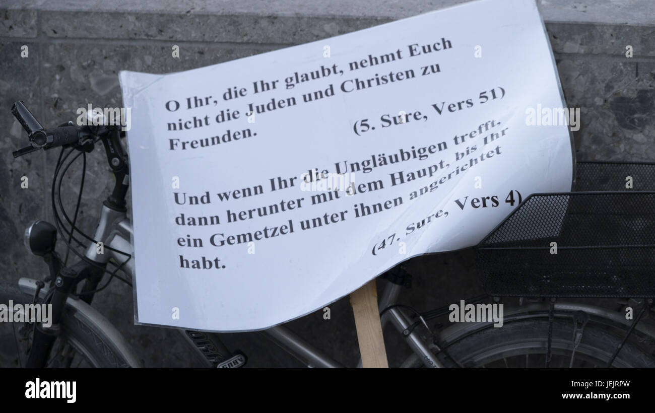 Pegida demonstration in Munich Stock Photo - Alamy