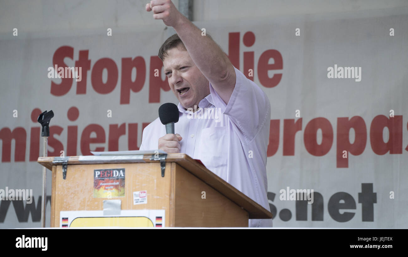 Pegida munchen hi-res stock photography and images - Alamy