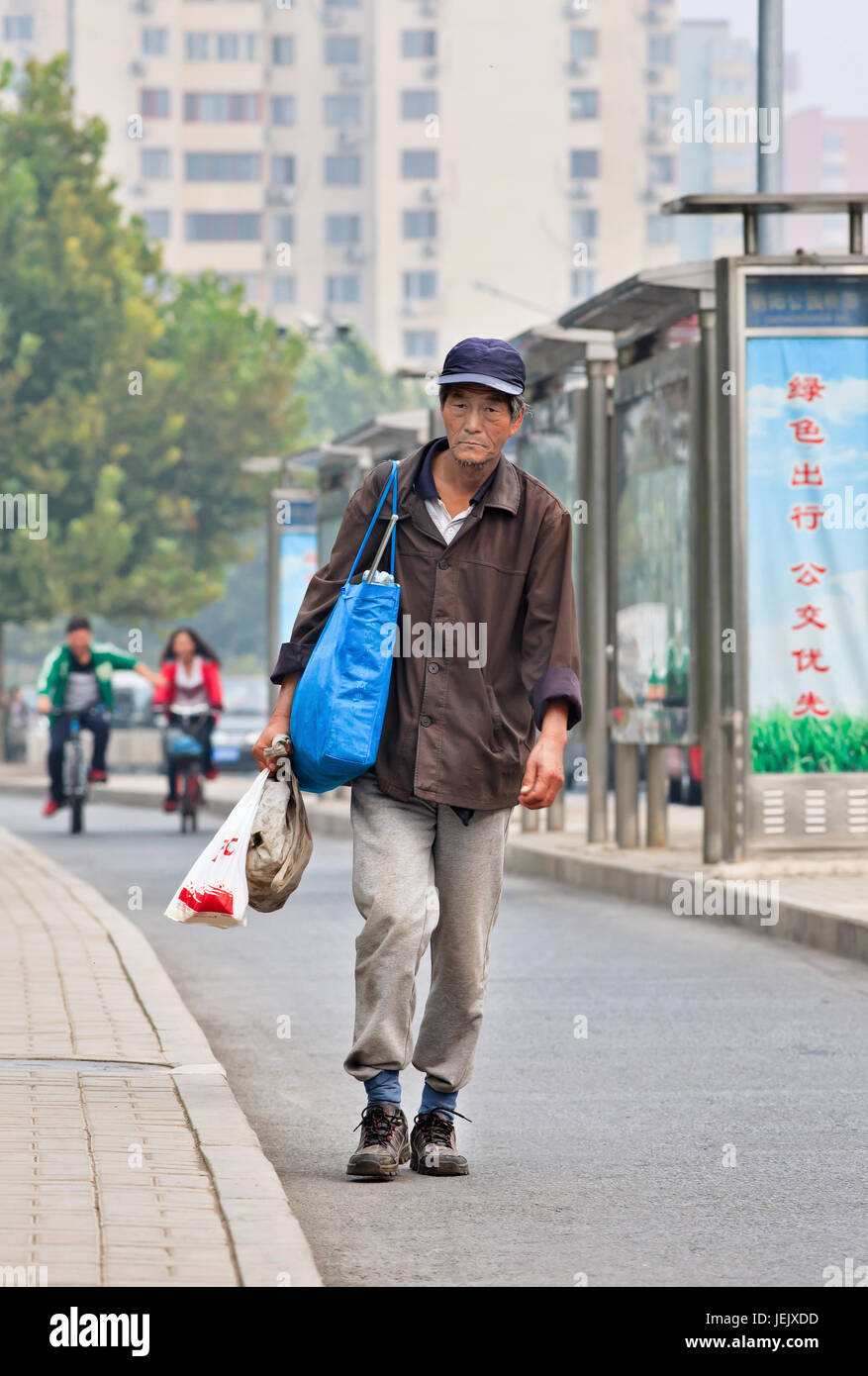 Homeless China Chinese Man High Resolution Stock Photography and Images ...