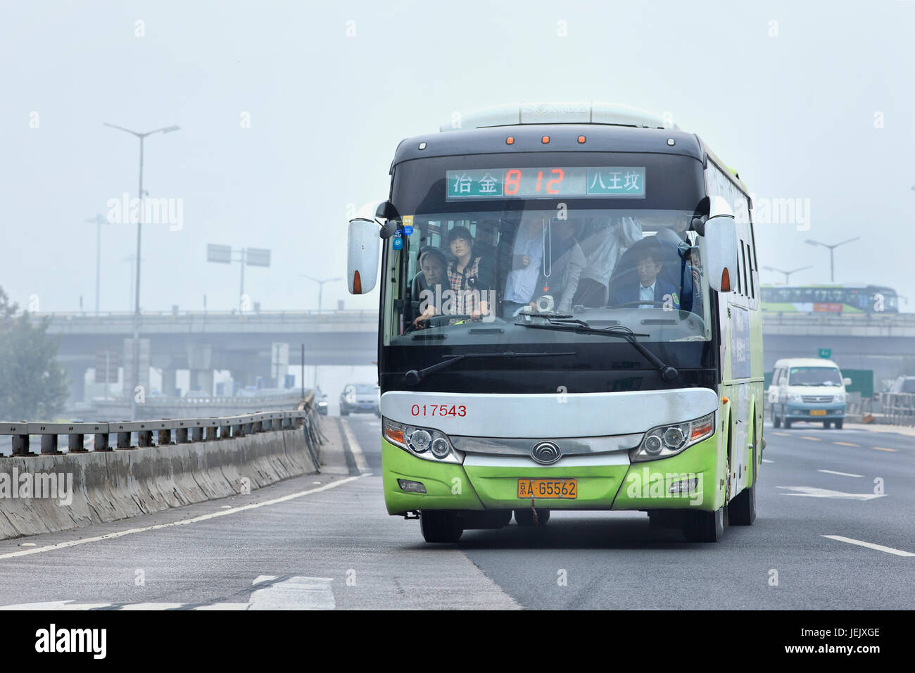 Packed bus hi-res stock photography and images - Alamy