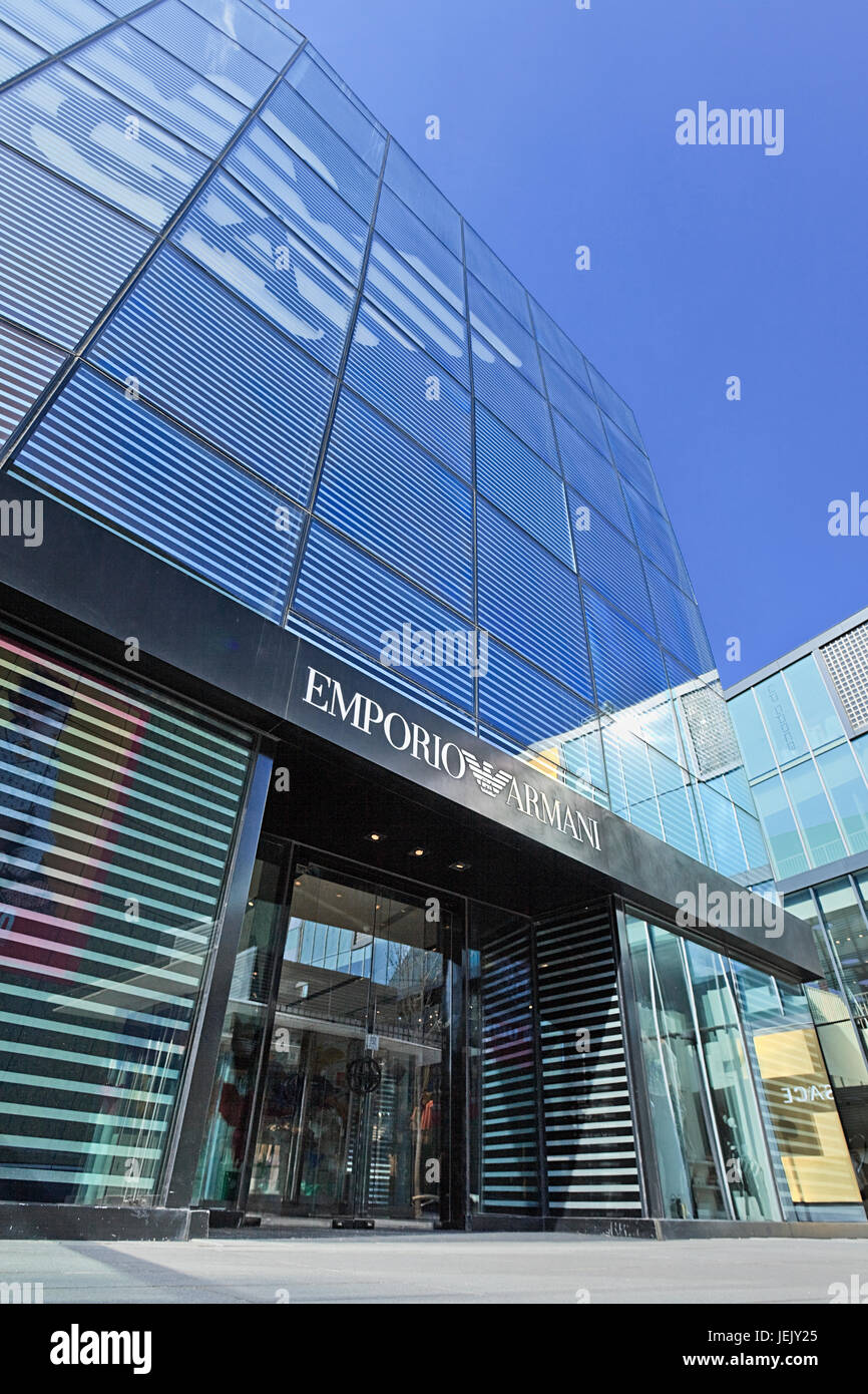 Giorgio armani house hi-res stock photography and images - Alamy