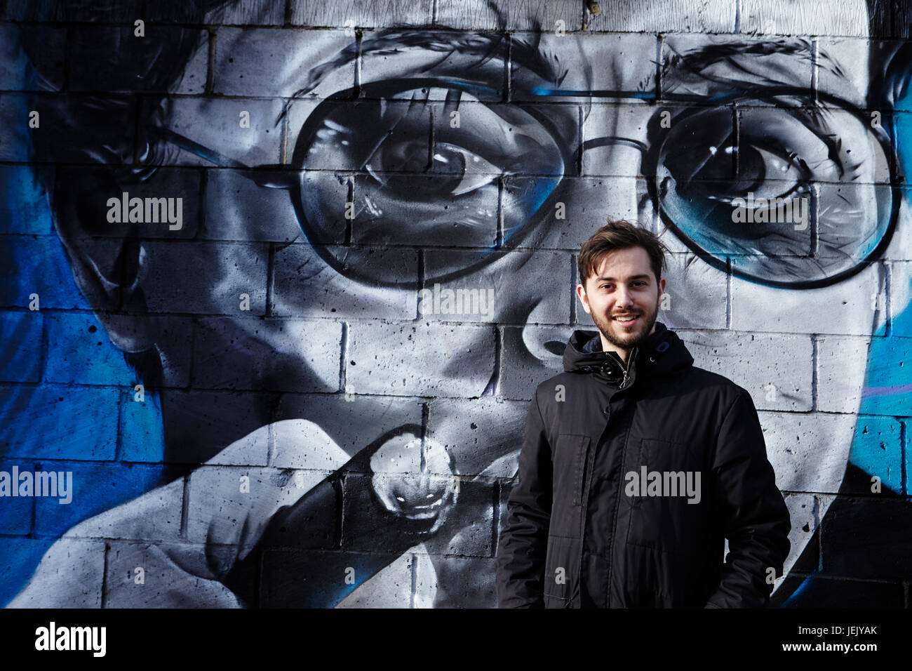 Person looking at mural hi-res stock photography and images - Alamy