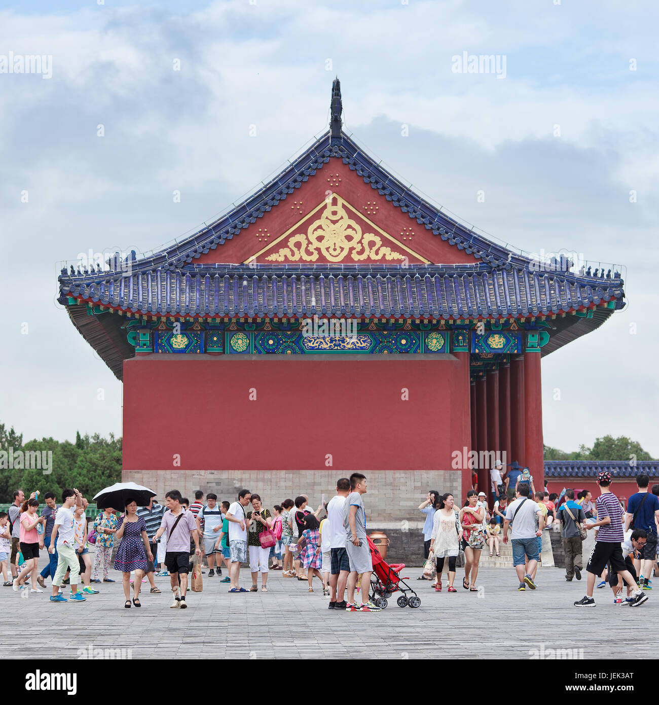 Domestic tourism at Temple of heaven. The iconic medieval complex of ...