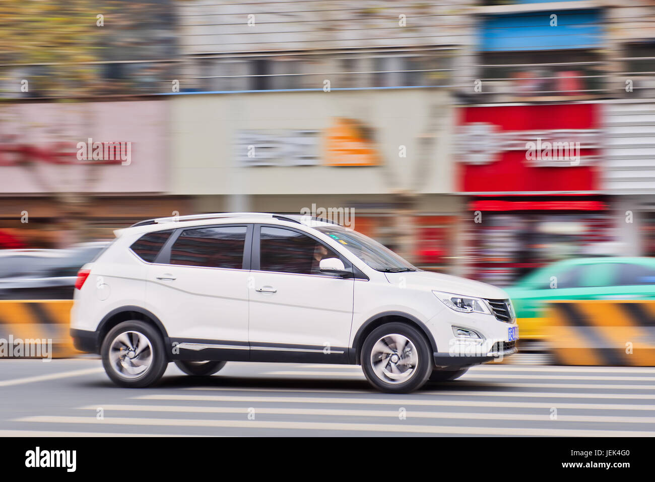 Dynamism of a car hi-res stock photography and images - Alamy