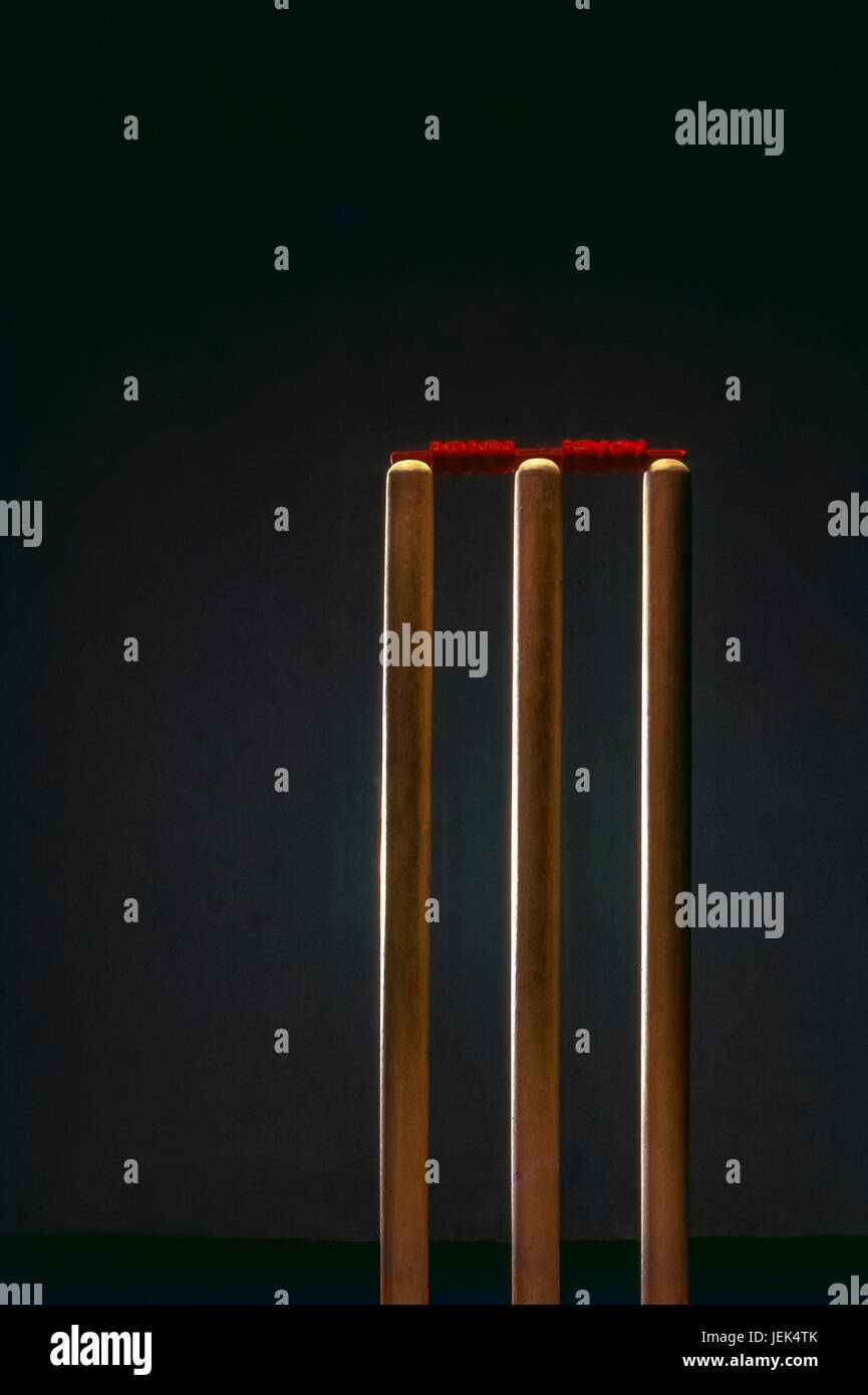 Cricket stumps hi-res stock photography and images - Alamy