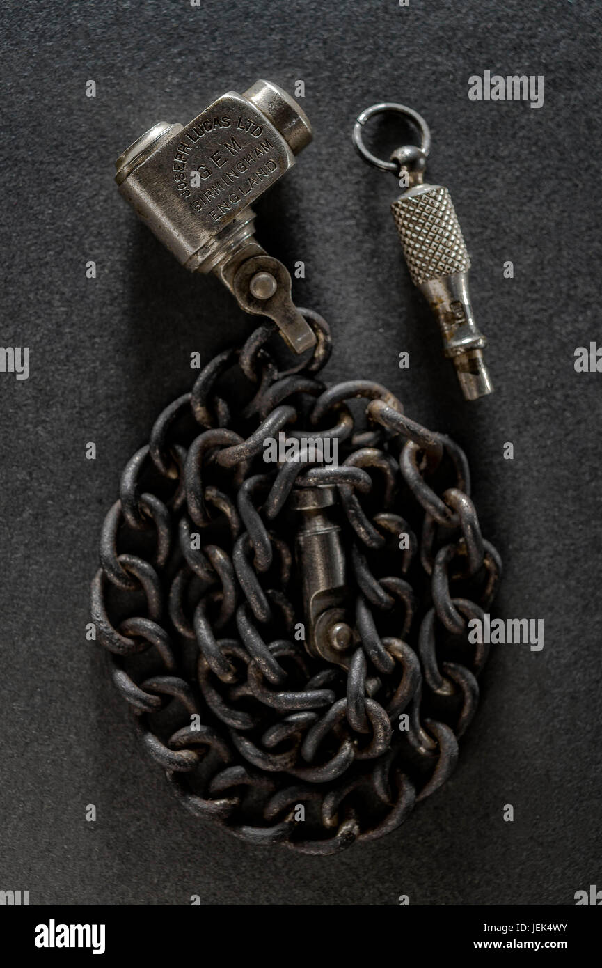 Padlock chains hi-res stock photography and images - Alamy