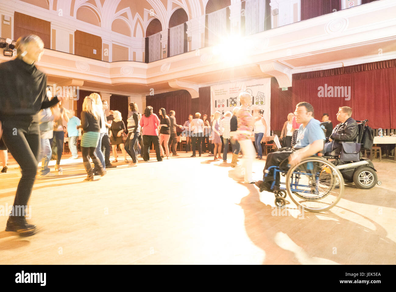 Retro disco dance hi-res stock photography and images - Alamy