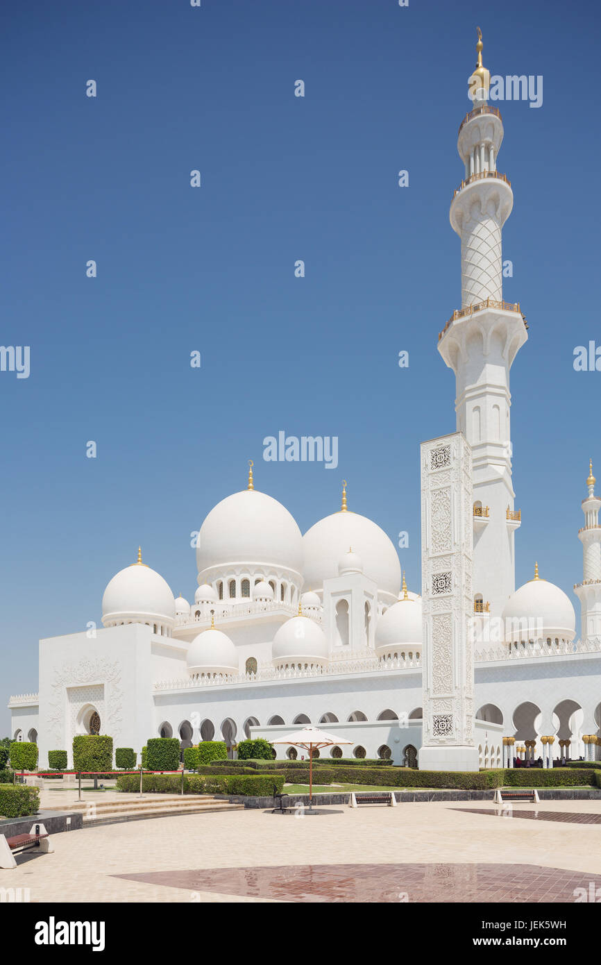 Sheikh Zayed Grand Mosque Portrait High Resolution Stock Photography ...