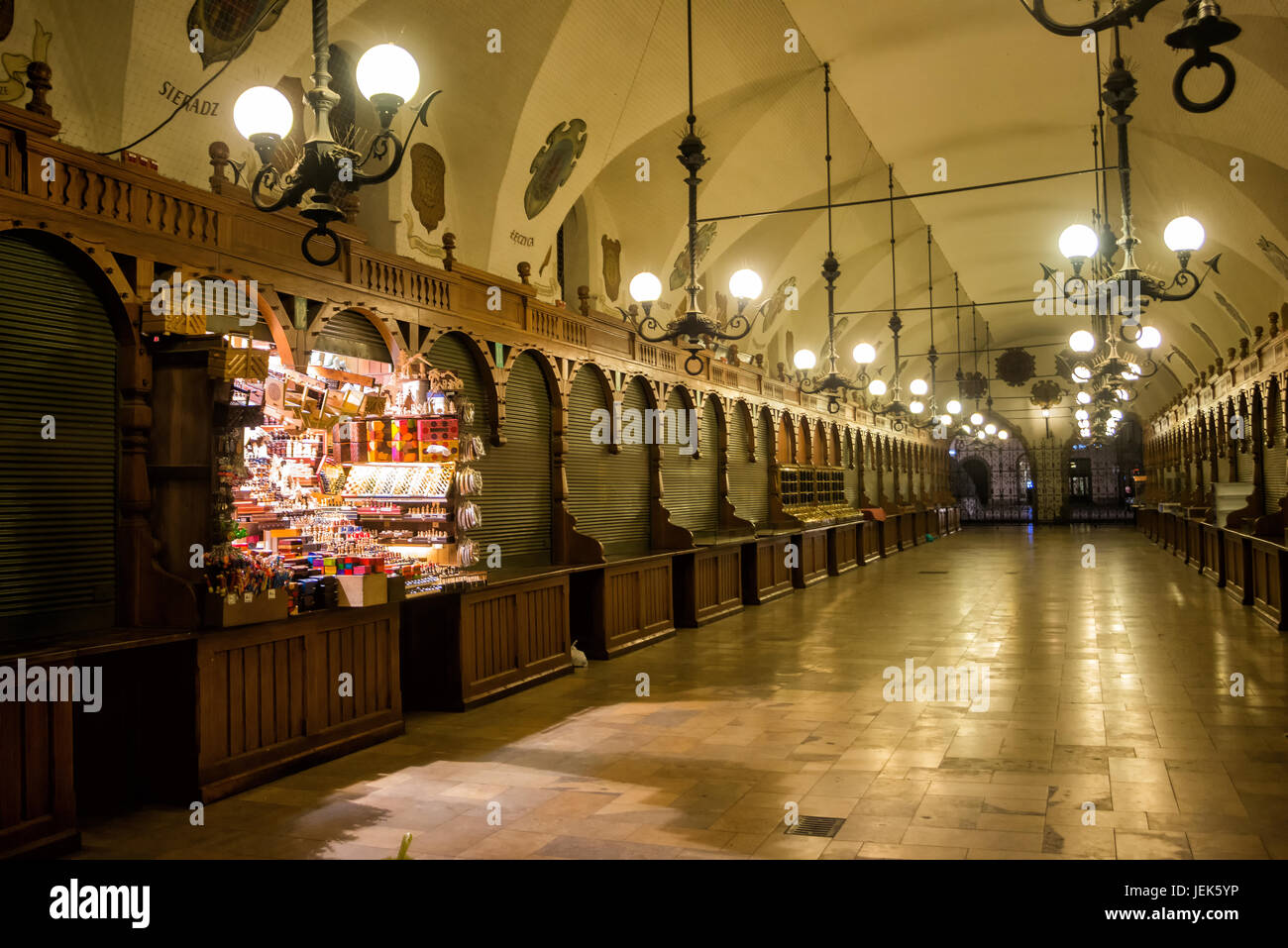 Cloth renaissance hi-res stock photography and images - Alamy