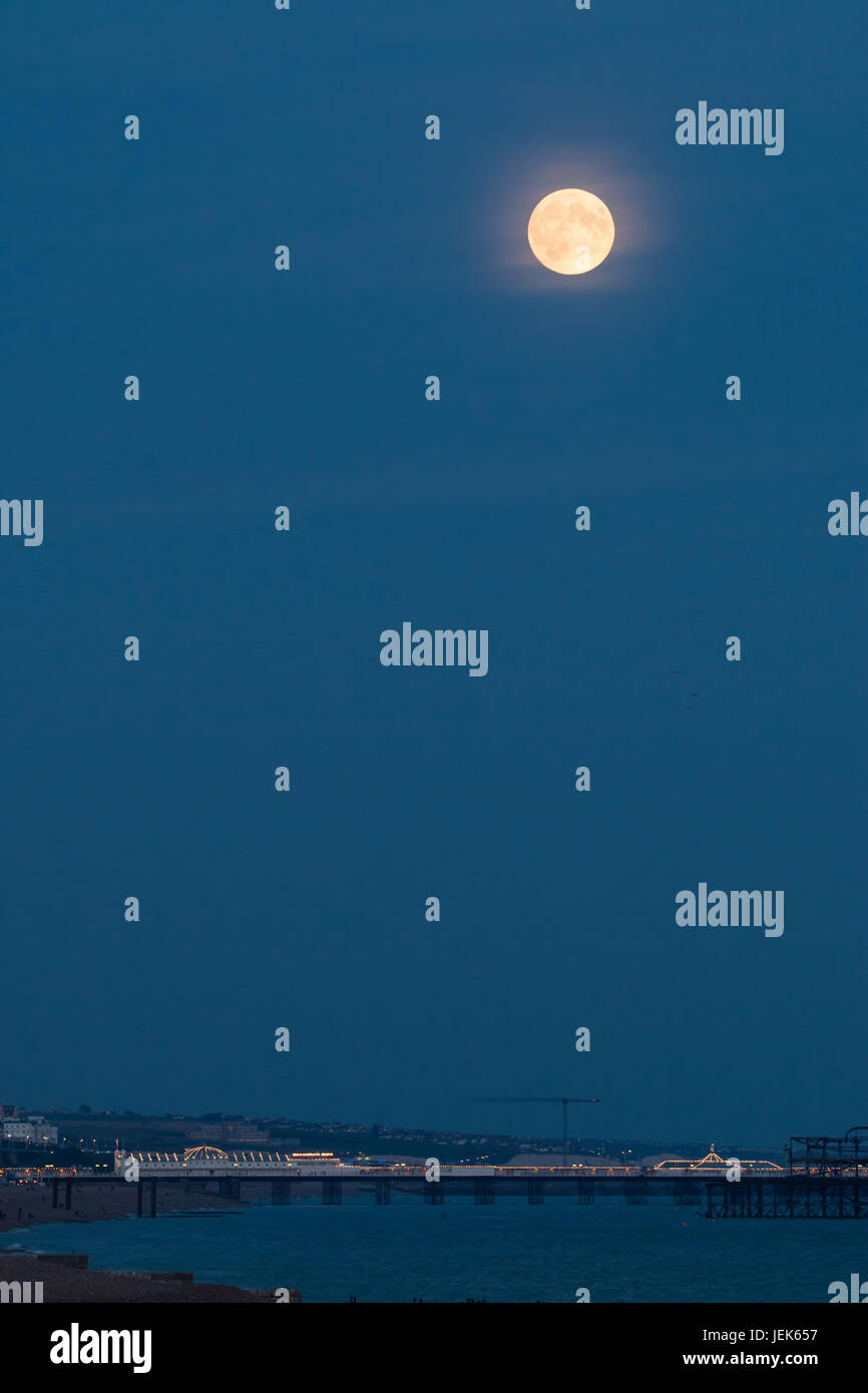 Supermoon over Brighton Stock Photo - Alamy