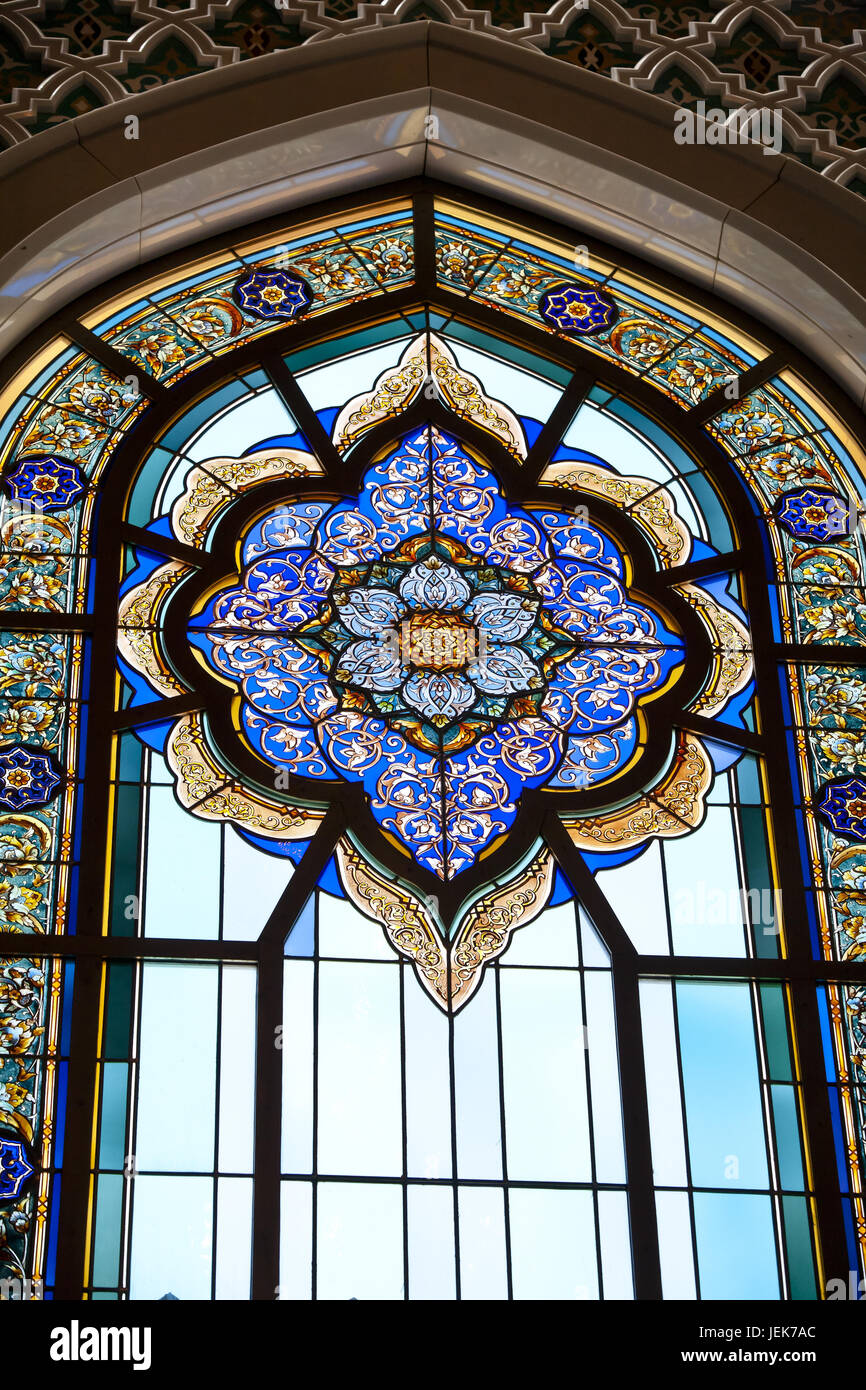 Mosque windows hi-res stock photography and images - Alamy