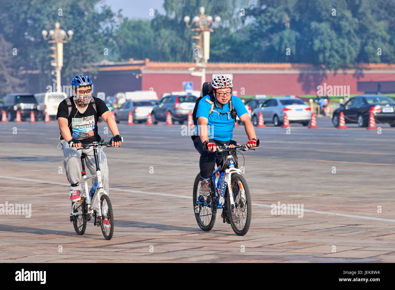 Obese cycling hi-res stock photography and images - Alamy