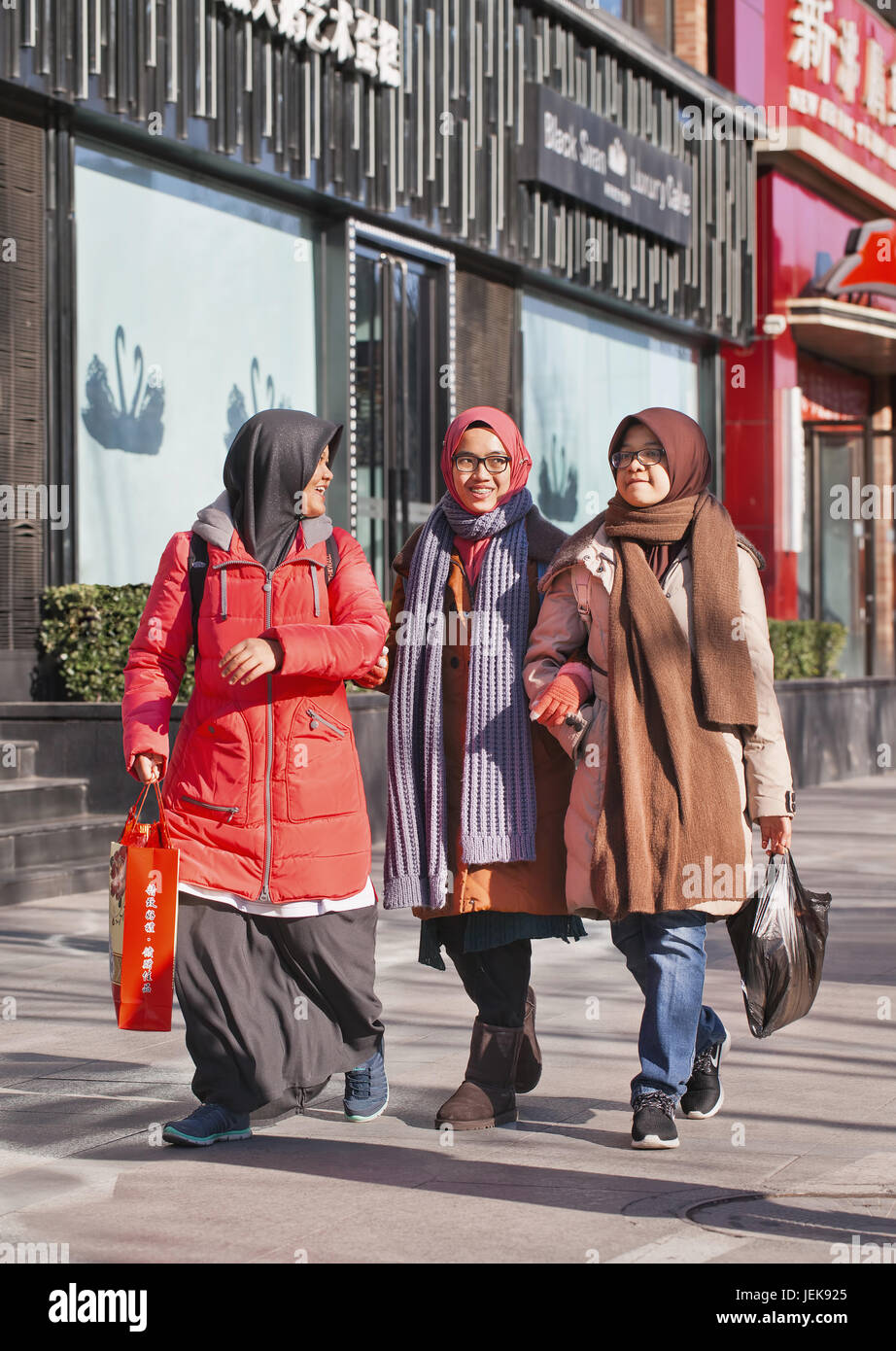 China beijing girls in hi-res stock photography and images - Alamy