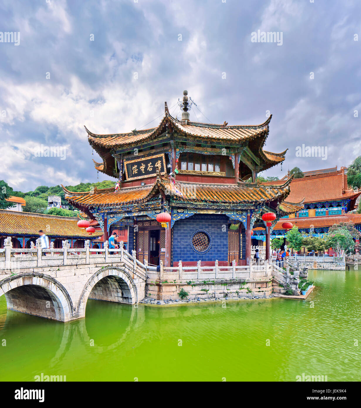 Yuantong temple hi-res stock photography and images - Alamy