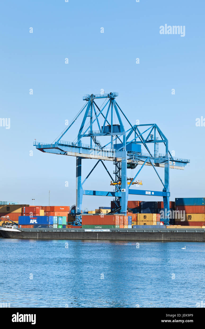 ROTTERDAM-AUG. 10, 2012. Container terminal on Aug. 10, 2012 in ...