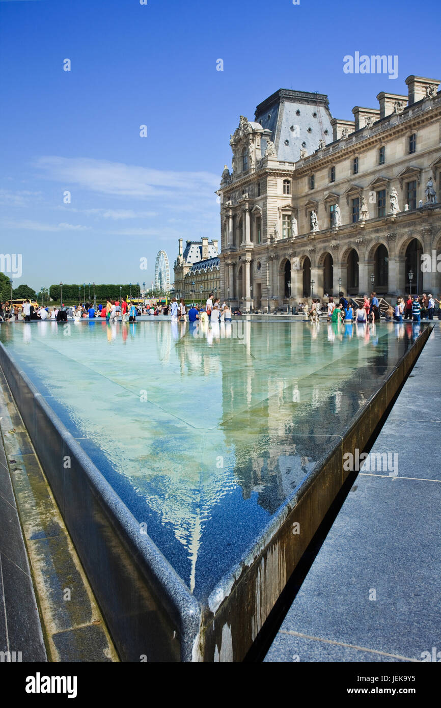 Paris basin hi-res stock photography and images - Alamy