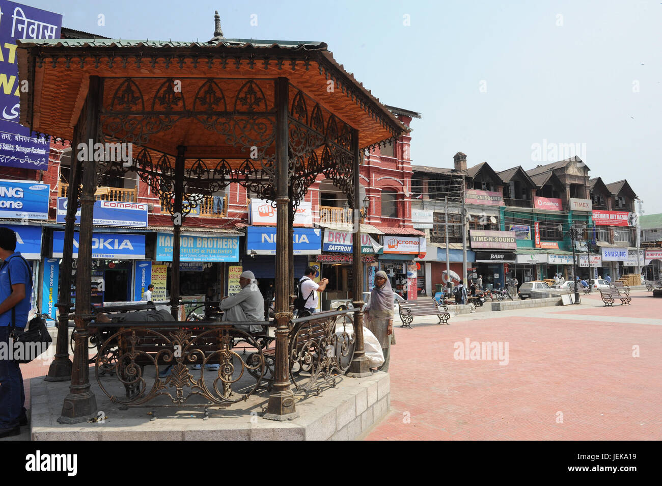 Street scene, Srinagar, jammu Kashmir, india, asia Stock Photo - Alamy