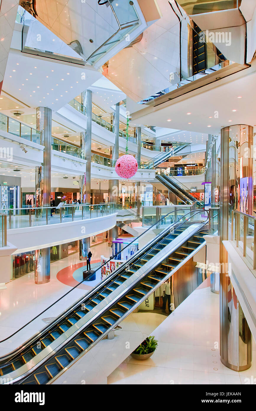 China shanghai and asia open space hi-res stock photography and images ...