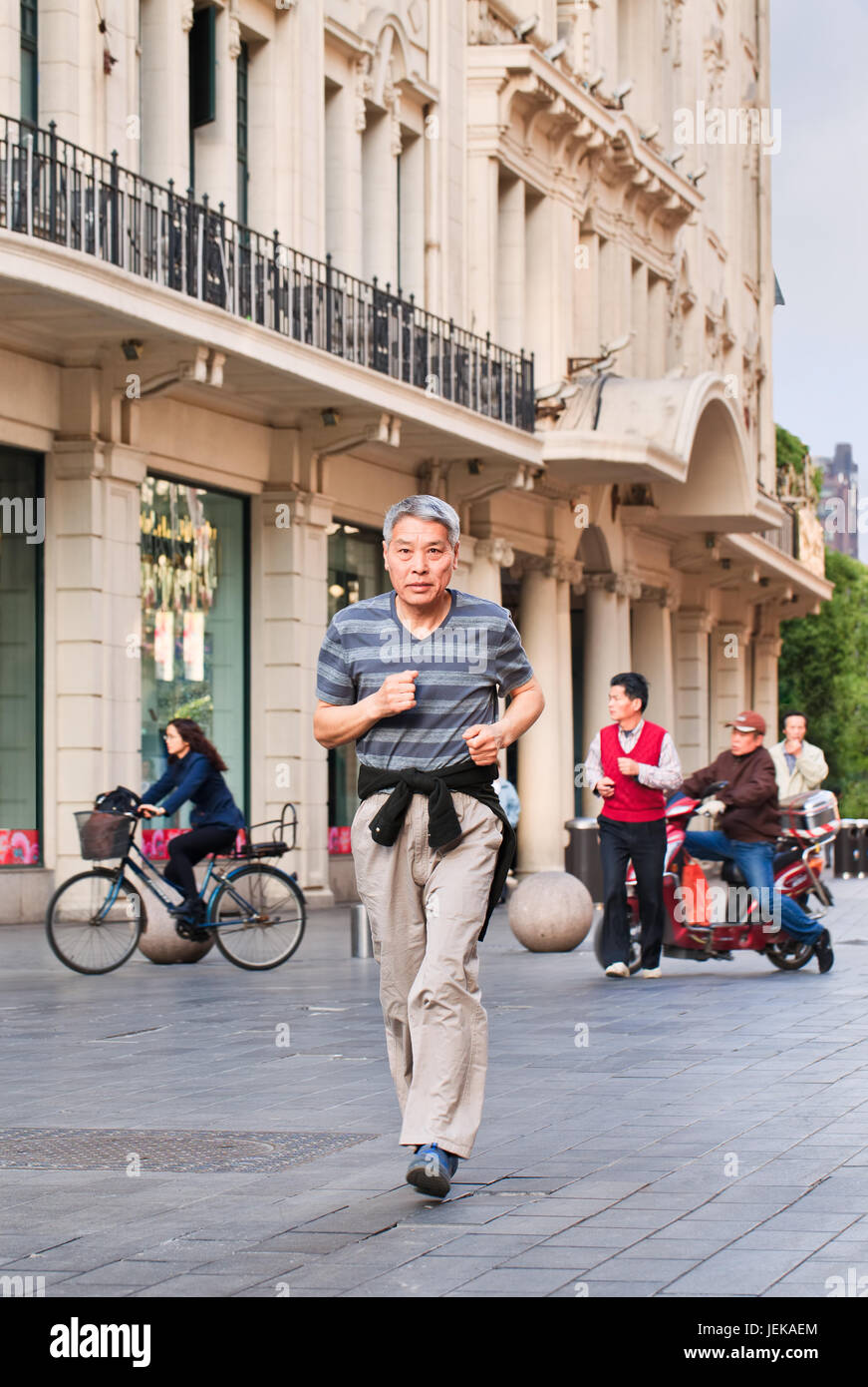 Senior chinese man jogging in hi-res stock photography and images - Alamy