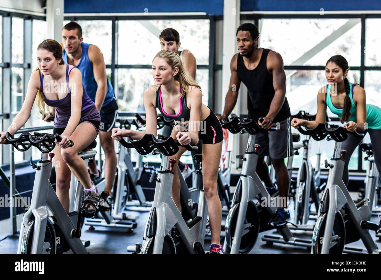 Spinning class for hi-res stock photography and images - Alamy