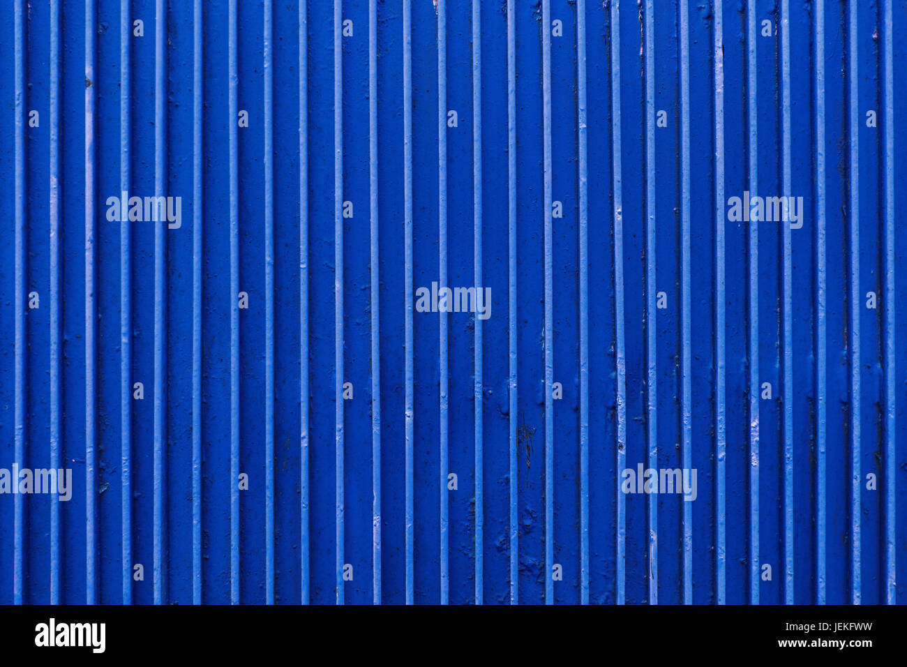 Fluted metal texture hi-res stock photography and images - Alamy