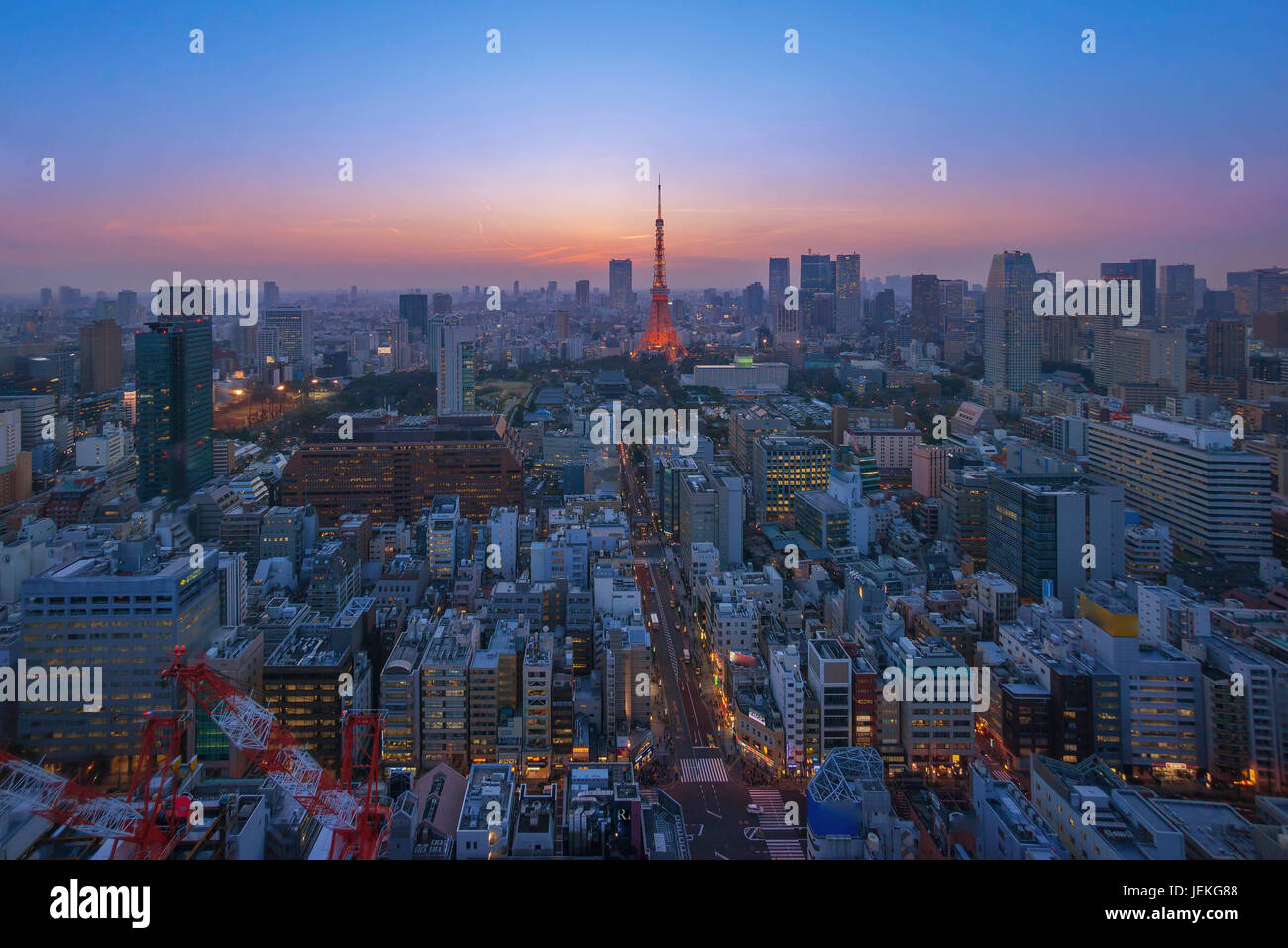 City skyline with Tokyo Tower at dusk, Tokyo, Japan Stock Photo - Alamy