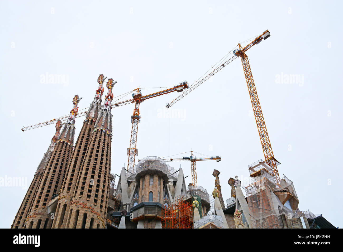 Sagrada familia expiatorio templo de la sagrada familia hi-res stock photography and images - Alamy