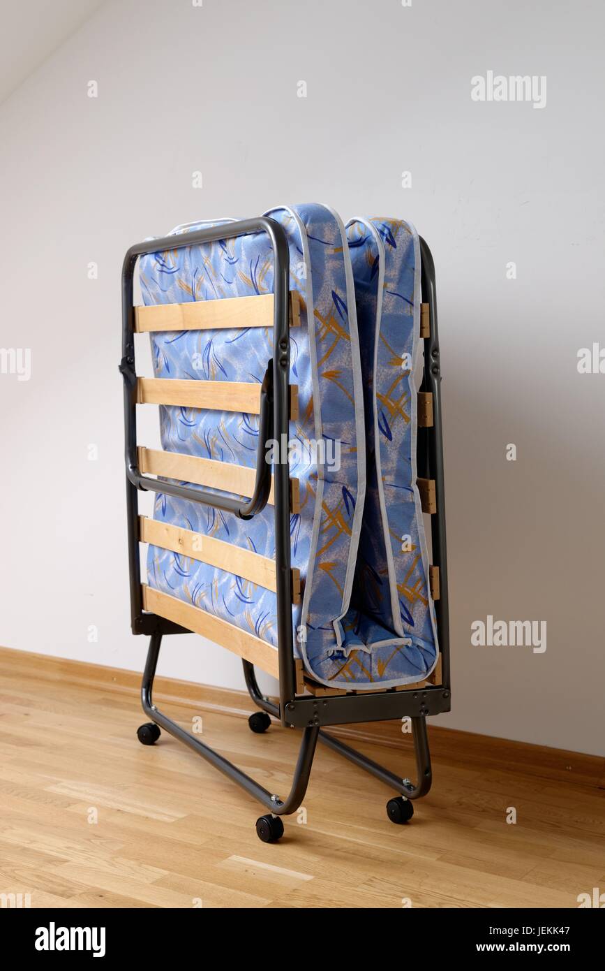 Folding Bed