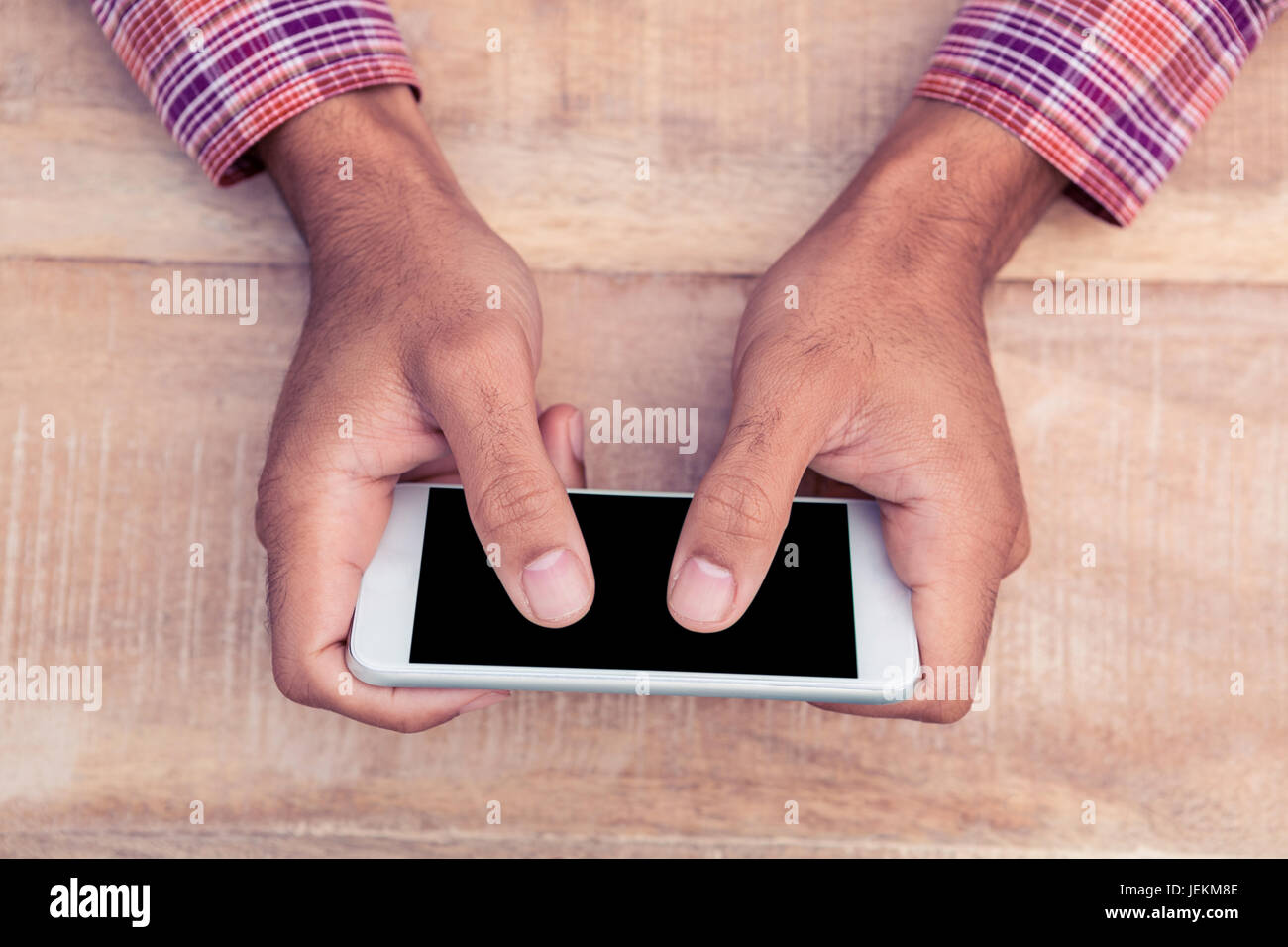 Man texting message Stock Photo - Alamy