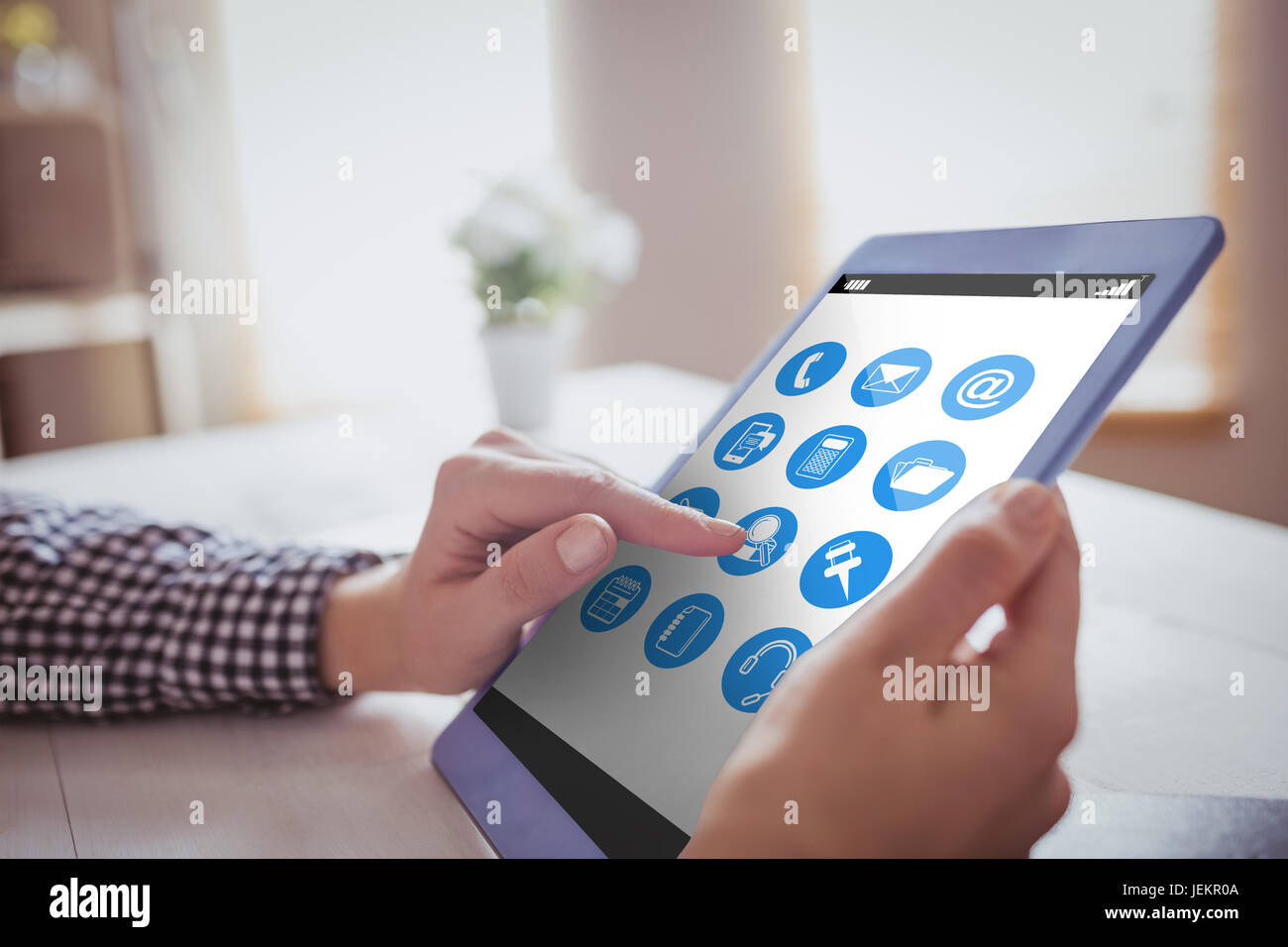 Home telephone icon black hi-res stock photography and images - Alamy