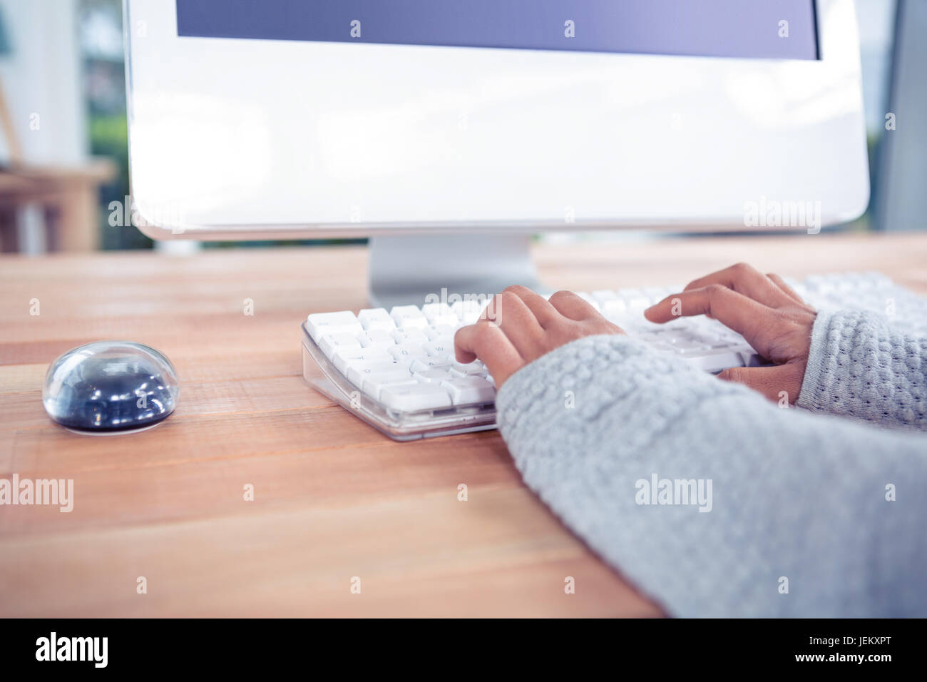 Typing asian womans hands hi-res stock photography and images - Alamy