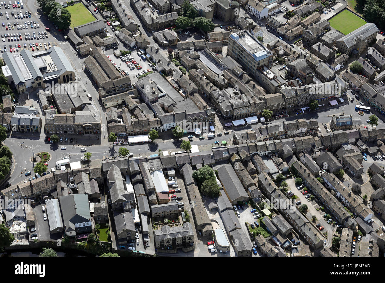 Skipton high street hi-res stock photography and images - Alamy