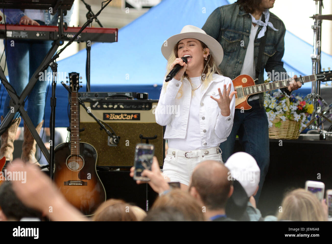 Miley Cyrus Performing Live On NBC's "Today" Show at Rockefeller Plaza ...